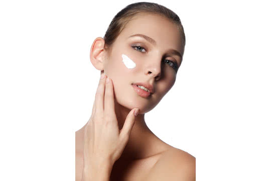 How Can I Keep My Concealer From Creasing and Caking?