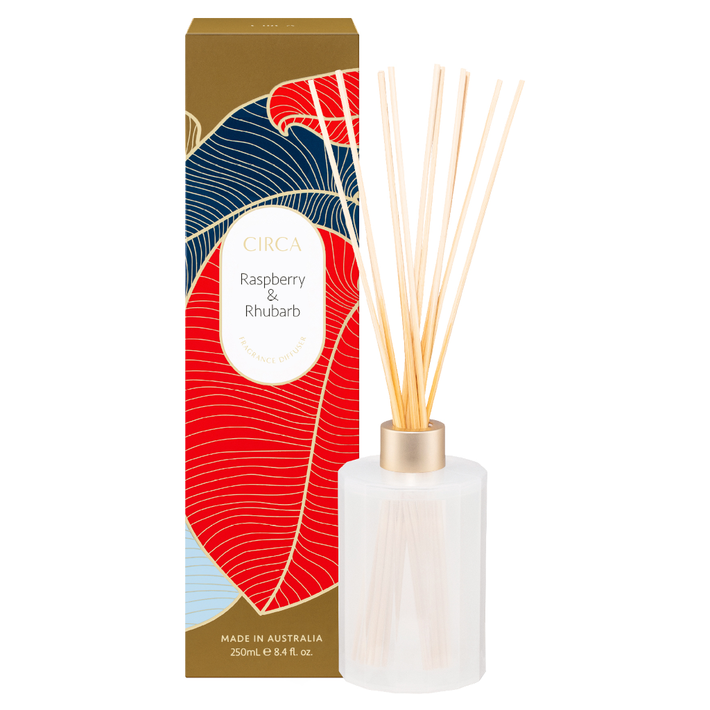 Get a Whiff of 21 of Our Best Christmas Candles & Home Scent Gift Sets