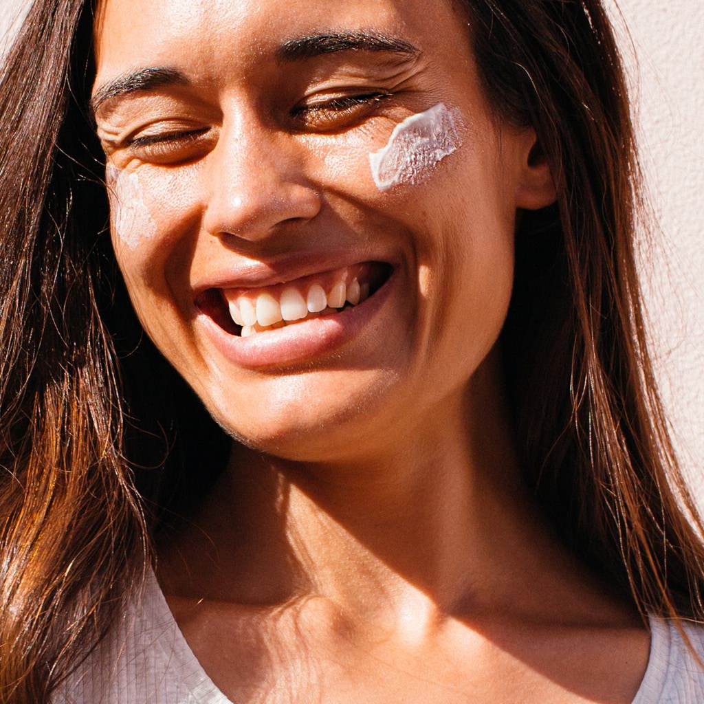 Cinch Pump + Glow: Cinch Moisturiser