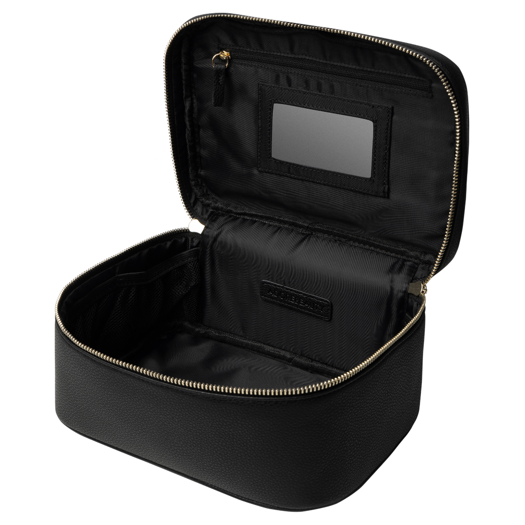 Adore Beauty Large Travel Case: Organize in Style