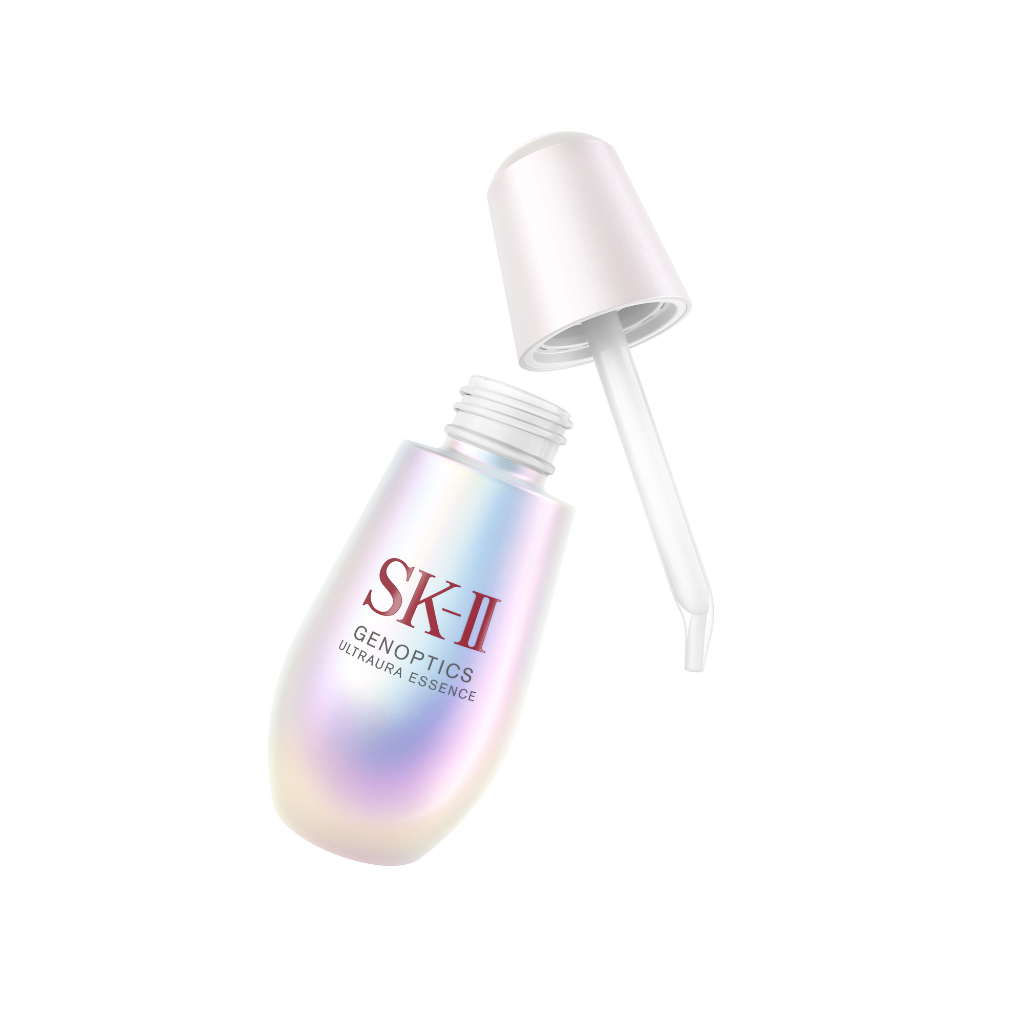 SK-II Genoptics UltrAura Essence 30ml - Adore Beauty