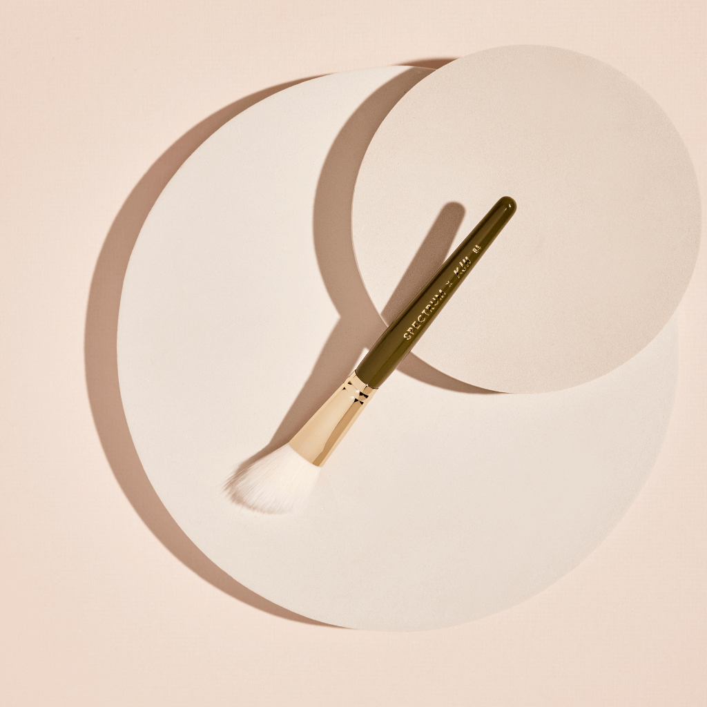 Spectrum KJH Number 4 Pro Duo Fibre Angled Foundation Brush AU | Adore ...