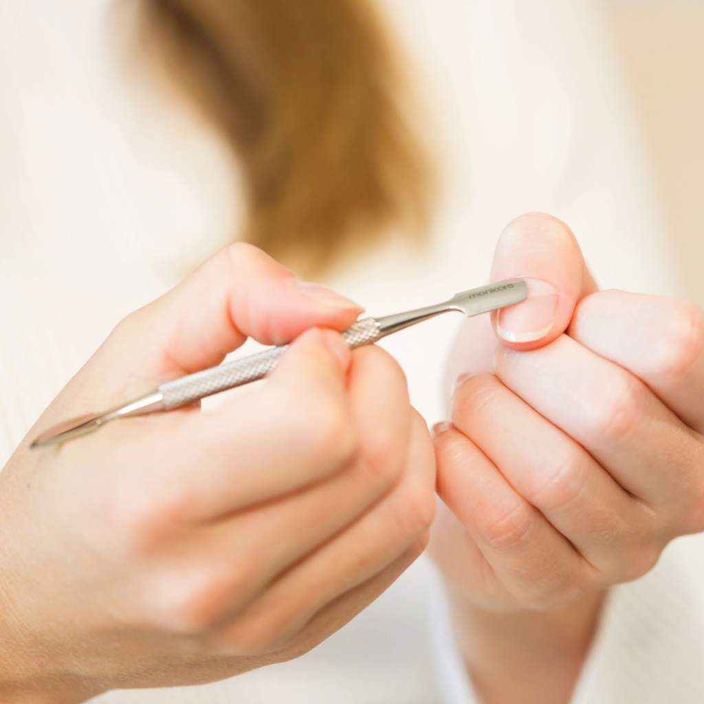 Manicare ManiPRO 2in1 Cleaner & Pusher - Manicare Cuticle Pusher