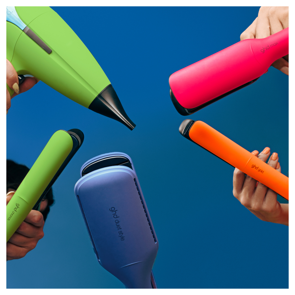 ghd max Wide Plate Hair Straightener in Red