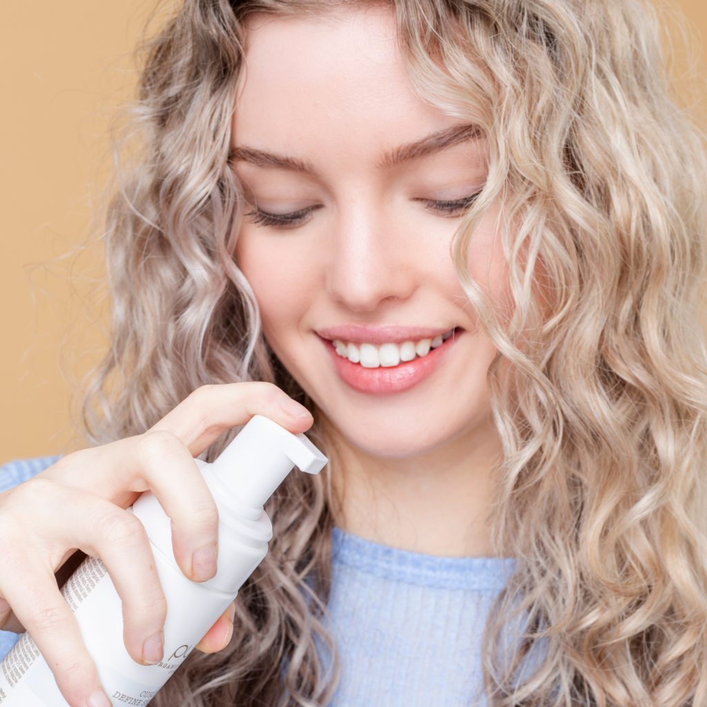 Pure Curly Girly Foam - Define & Shine for Curls