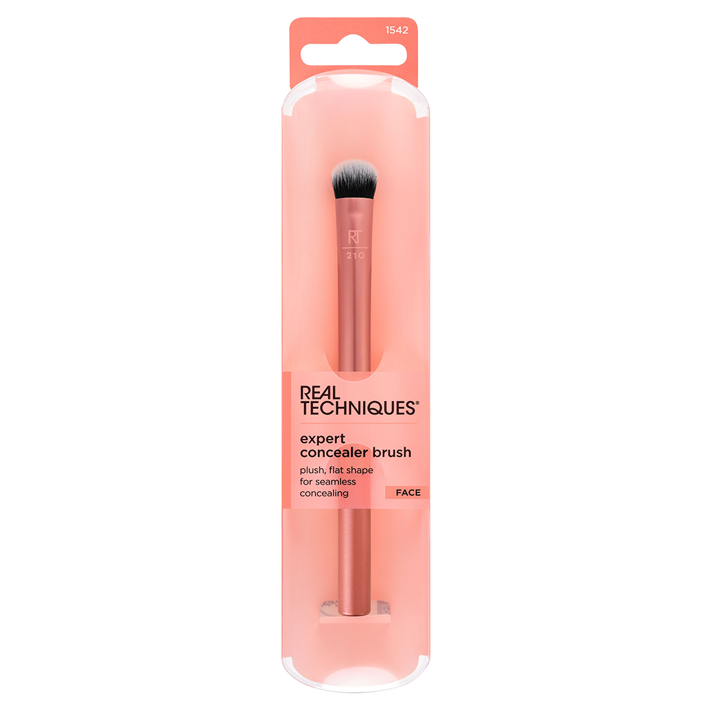 Flawless Concealing: Real Techniques Concealer Brush